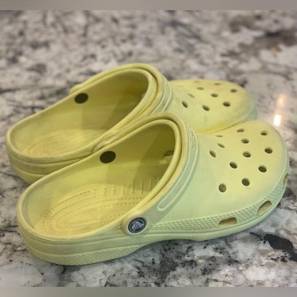 CROCS | Shoes | Crocs Classic Adult Clog Pale Yellow Size W8m | Poshmark